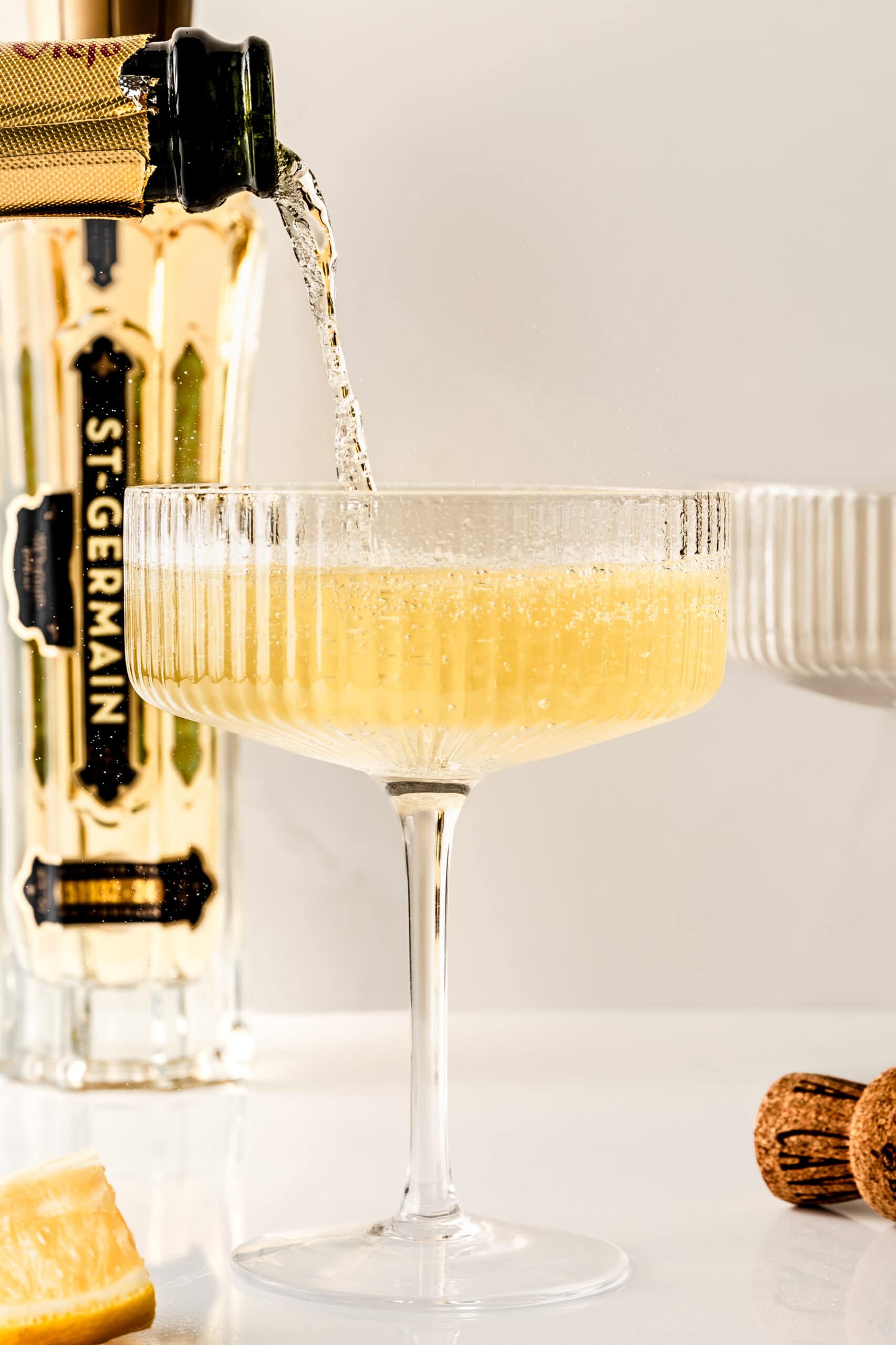 15 3-Ingredient Cocktails to Make Your Happy Hour A Breeze - The Sassy ...