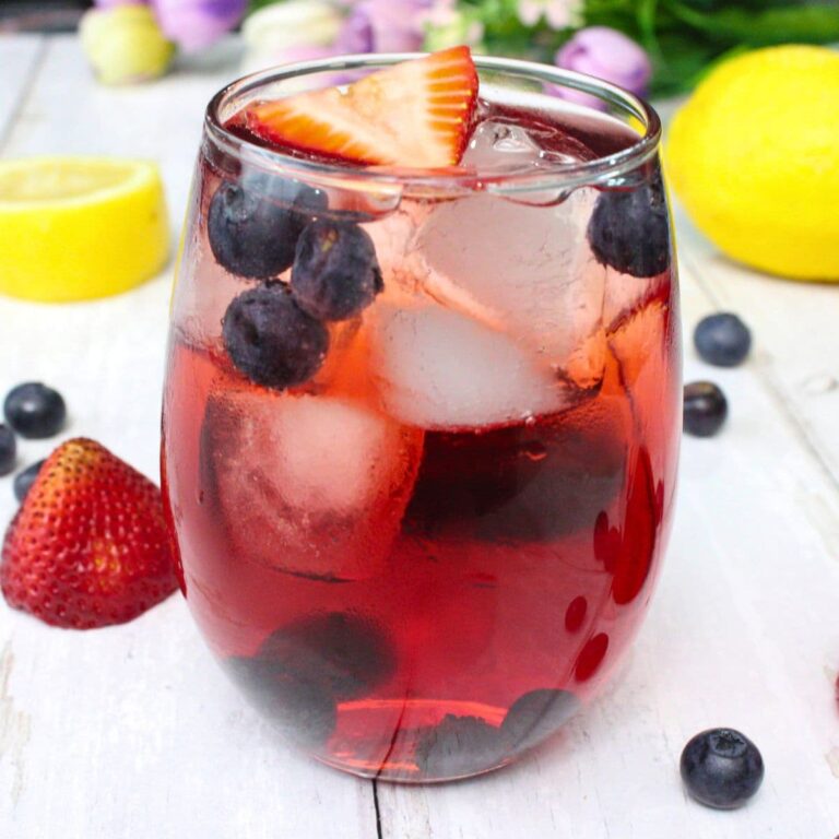 18 Easy Spring Drinks for a Warmer Weather Buzz - The Sassy Cocktail