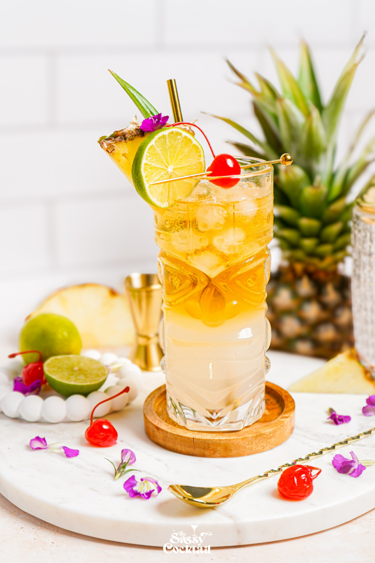 14 Best Tiki Cocktails That're Total Crowd-Pleasers - The Sassy Cocktail