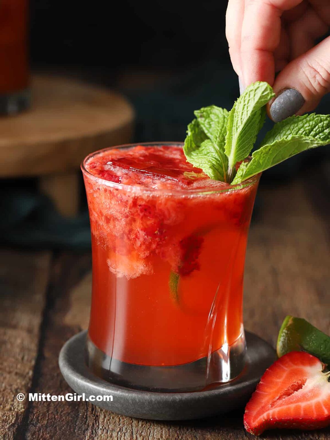 17 Flavorful Strawberry Cocktails To Elevate Your Summer BBQ - The ...