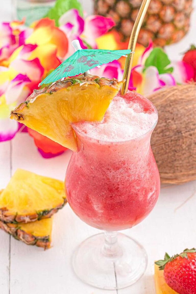 14 Best Tiki Cocktails That're Total Crowd-Pleasers - The Sassy Cocktail