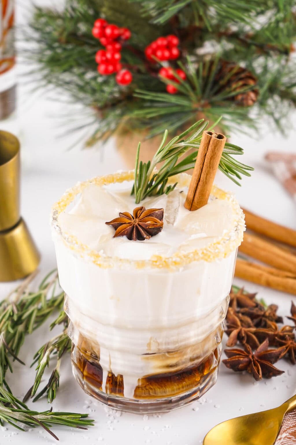 15 Easy Fall Vodka Cocktails for Entertaining - The Sassy Cocktail